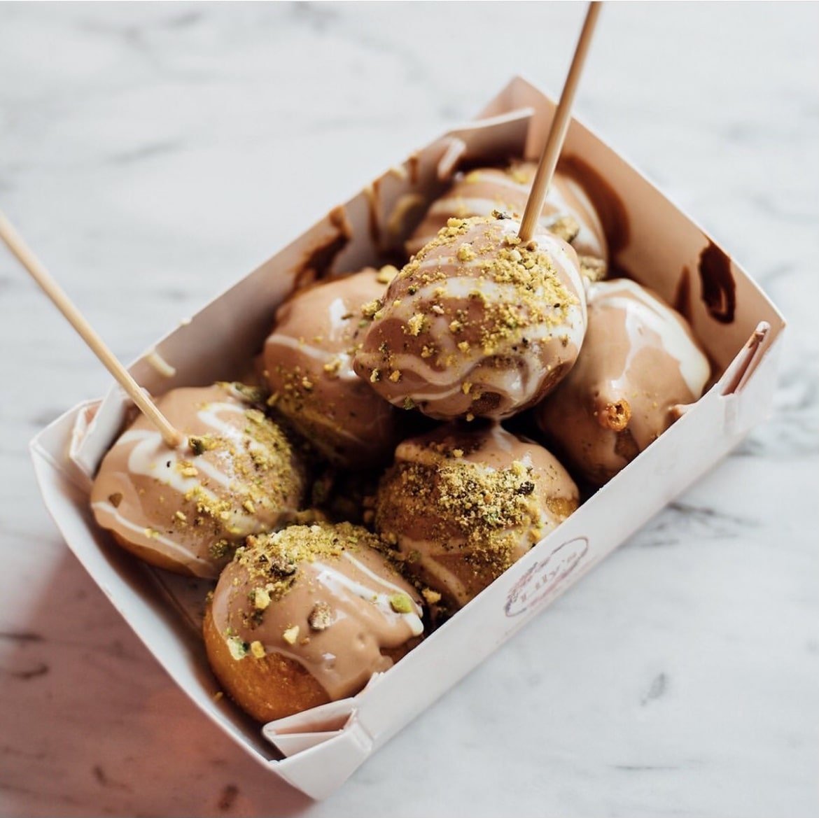 LOCKMA - Lilys Chocolate & Coffee